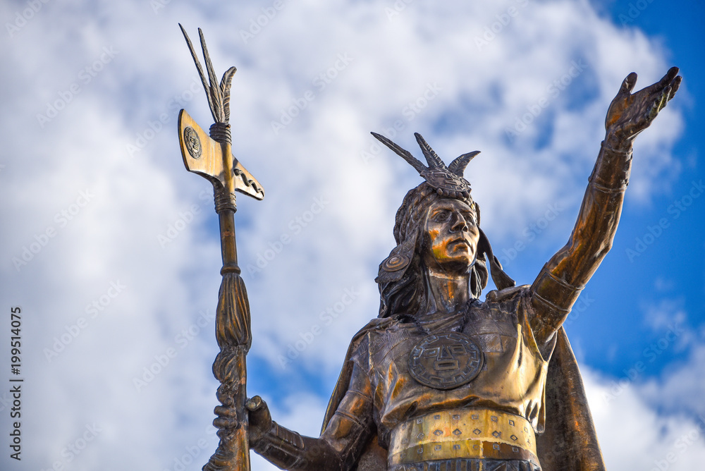 Statue of the Inca 'Pachacuti' in the Plaza de Armas, Cusco, Peru ...