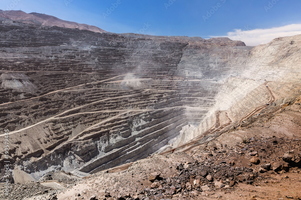 Chuquicamata, world's biggest open pit copper mine, Calama, Chile foto ...