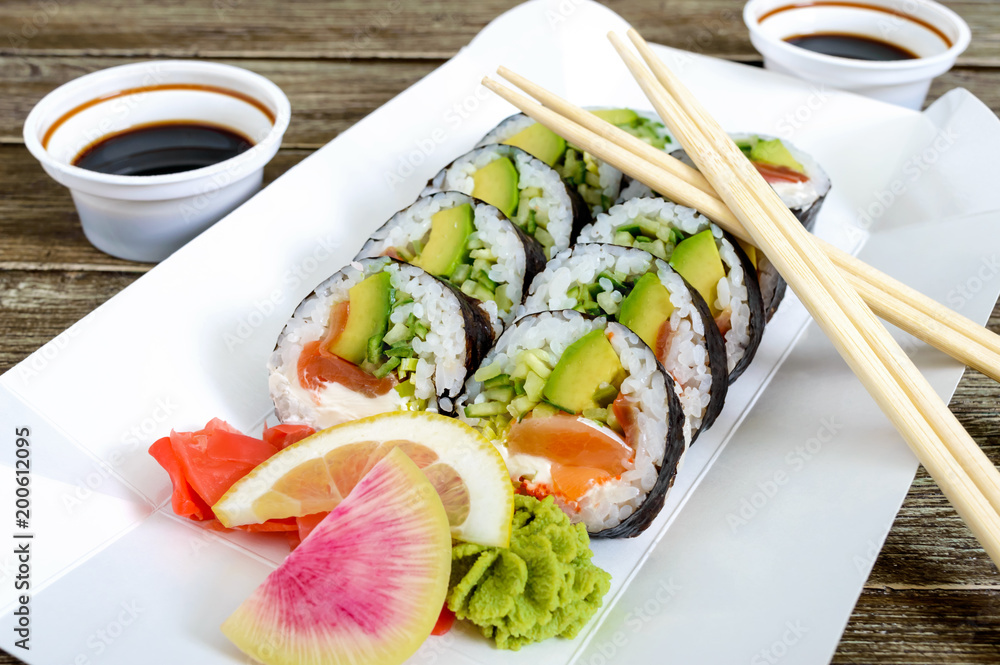 Caviar Sushi Roll