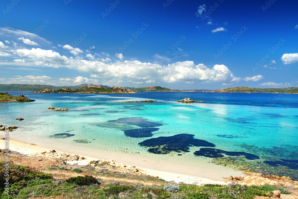 einsame Inseln im Mittelmeer Stock Photo | Adobe Stock