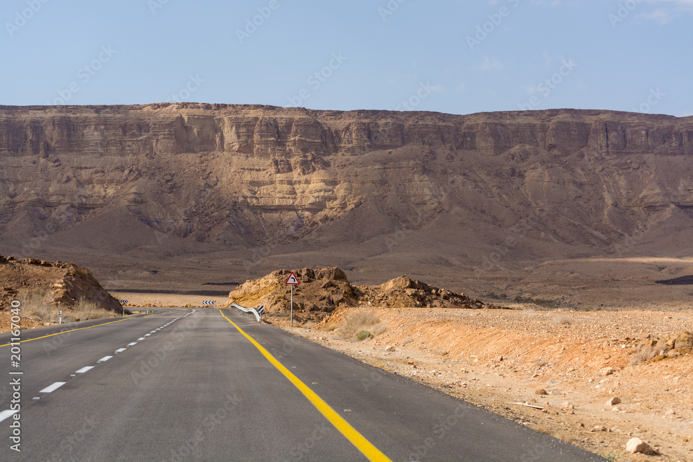 Asphalt road in desert Negev, Israel, road 40, transport infrastructure ...