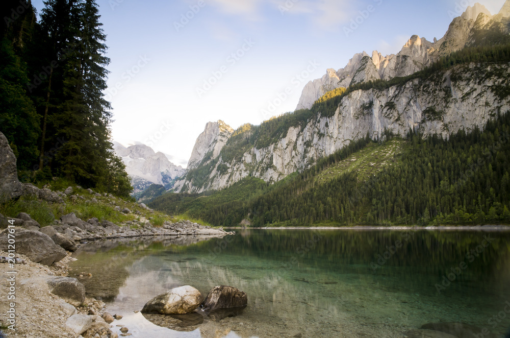 Austria, salzkammergut, Gosau, Lake Gosausee Gosaukamm in the ...