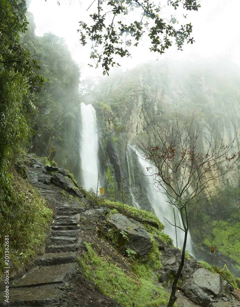 Incredible Waterfall Salto de Quetzalapan - Tulimán - Chignahuapan ...