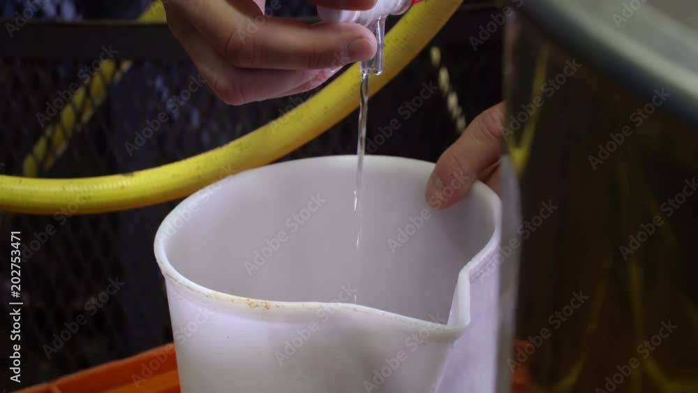 Production of perfume essences using steam in a distillation cube in a ...