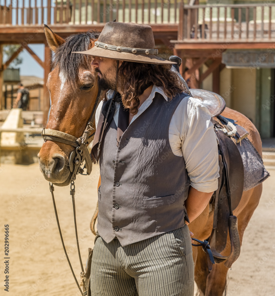 Film Specialist Doing Western Movie Scene Foto De Stock Adobe Stock film-specialist-doing-western-movie-scene-foto-de-stock-adobe-stock