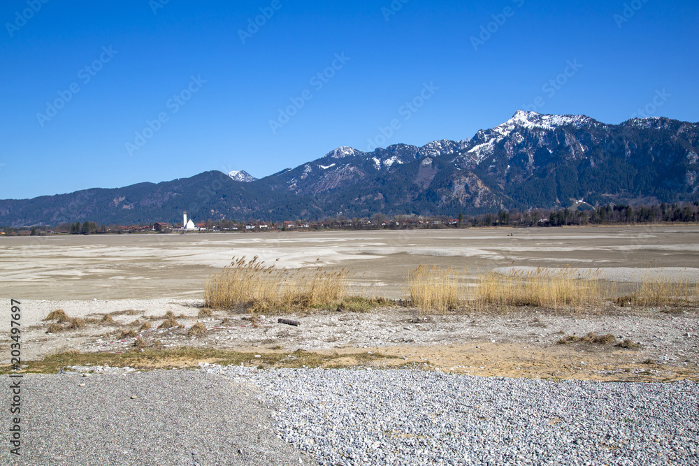 Forggensee - trocken - Frühling - Allgäu - Füssen - Alpen Stock-Foto ...
