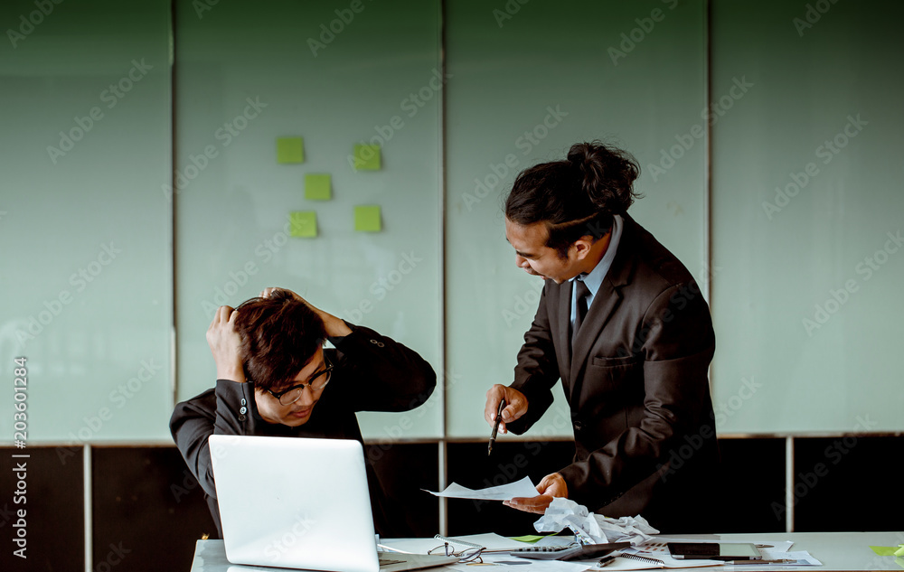 Poster The boss is angry and scolding the employee – Wall Art | UkPosters