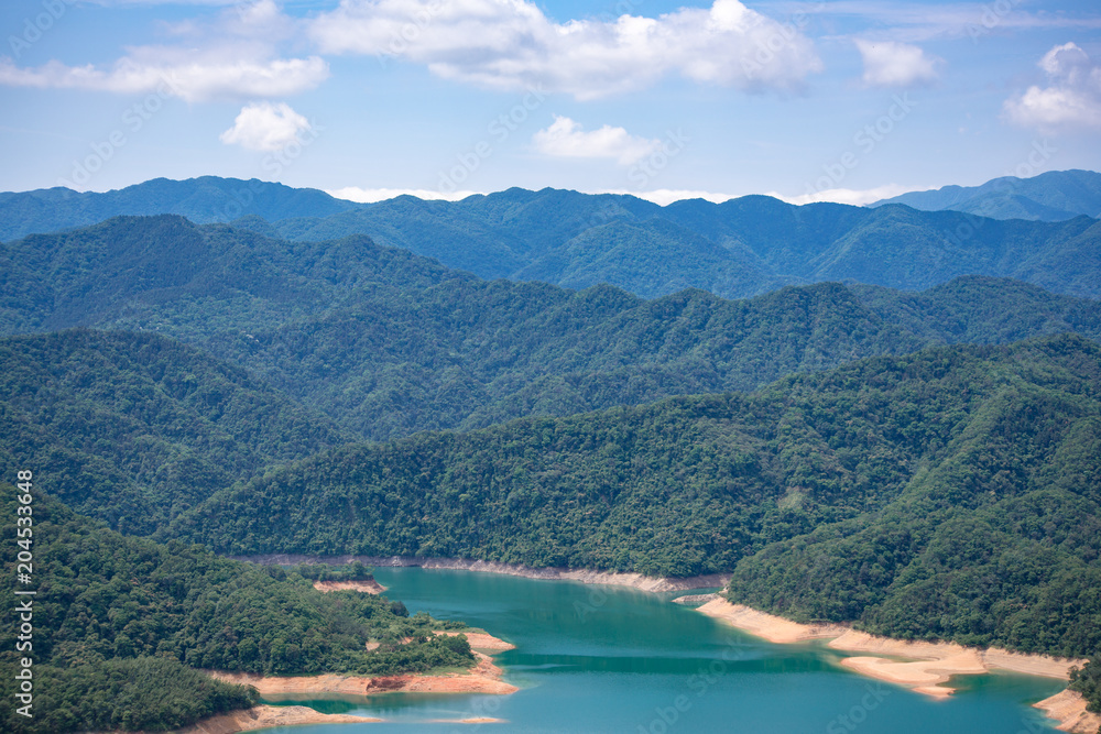 Thousand Island Lake from Shiding Crocodile Island at Feitsui Dam in ...