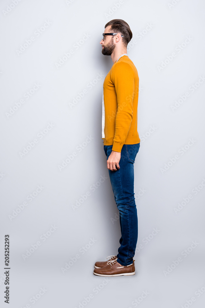 Full size fullbody, side view portrait snap of trendy attractive ...