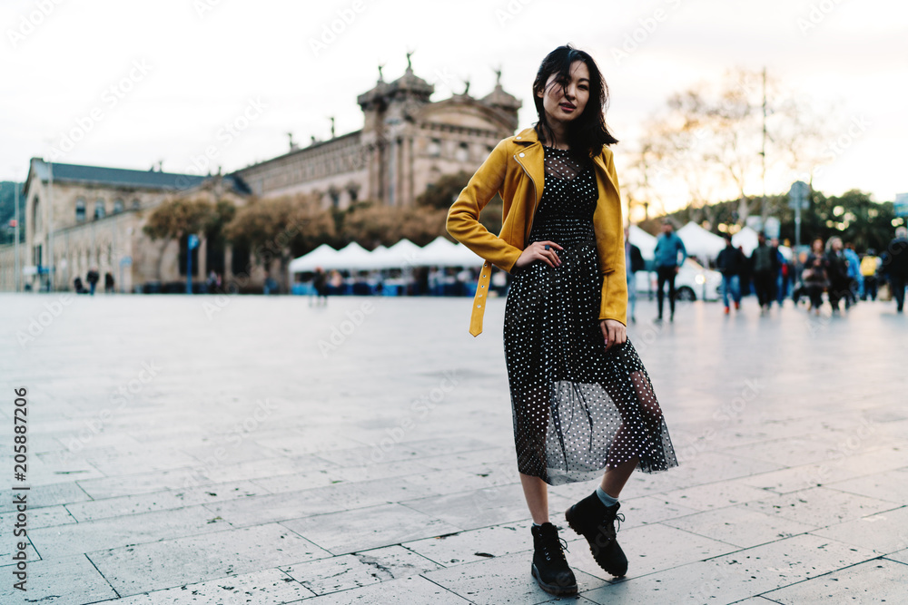 Asian Fashion Blogger