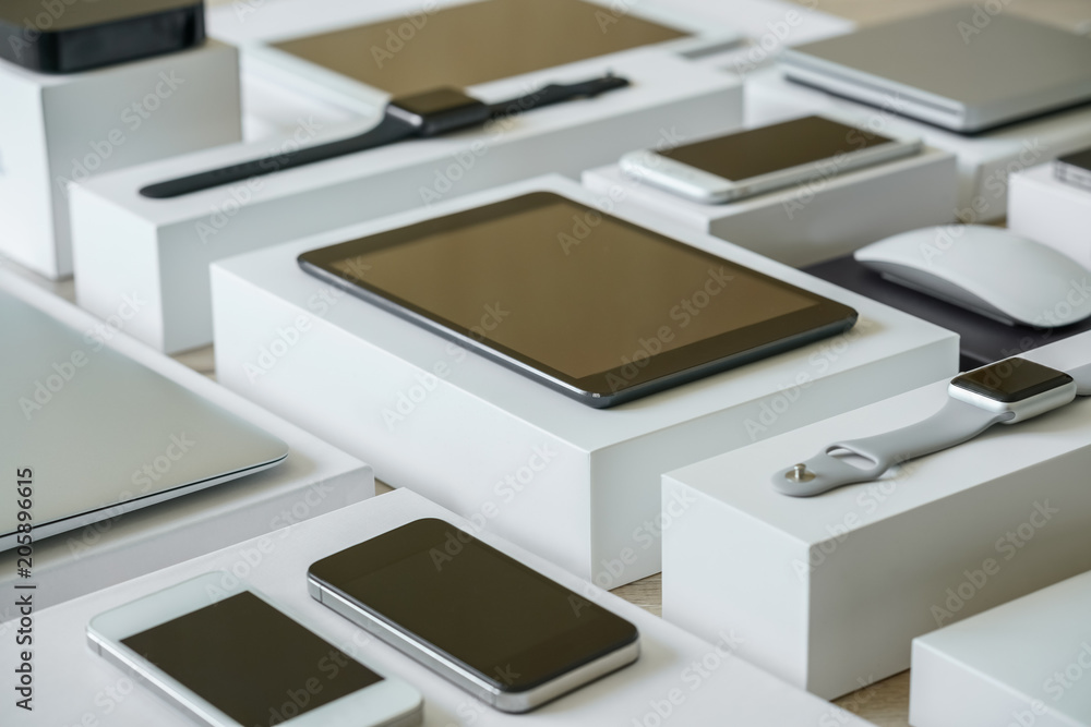 Electronic devices - computer, tablet, smartphone and smart watch ...