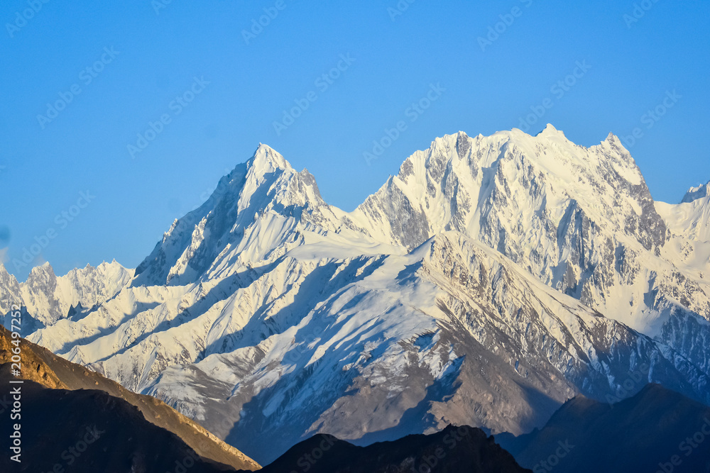 Foto de Rakaposhi is a high and beautiful mountain in the Karakoram ...