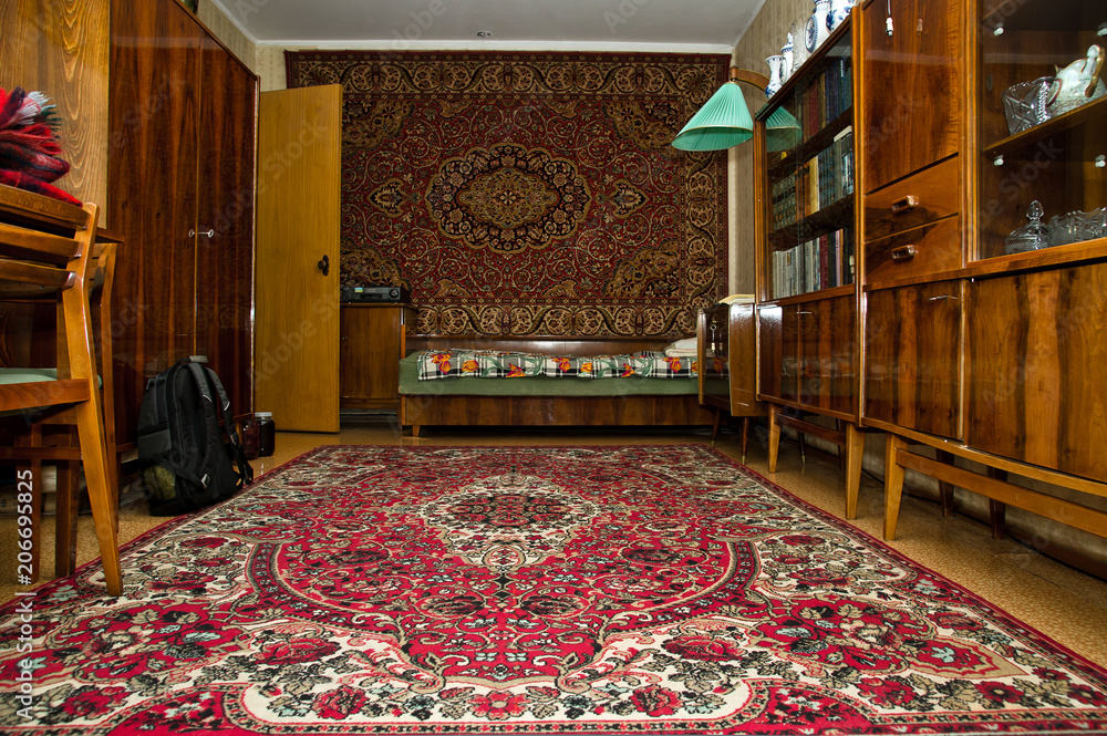 Vintage soviet room interior, typical flat in Moscow фотография Stock ...