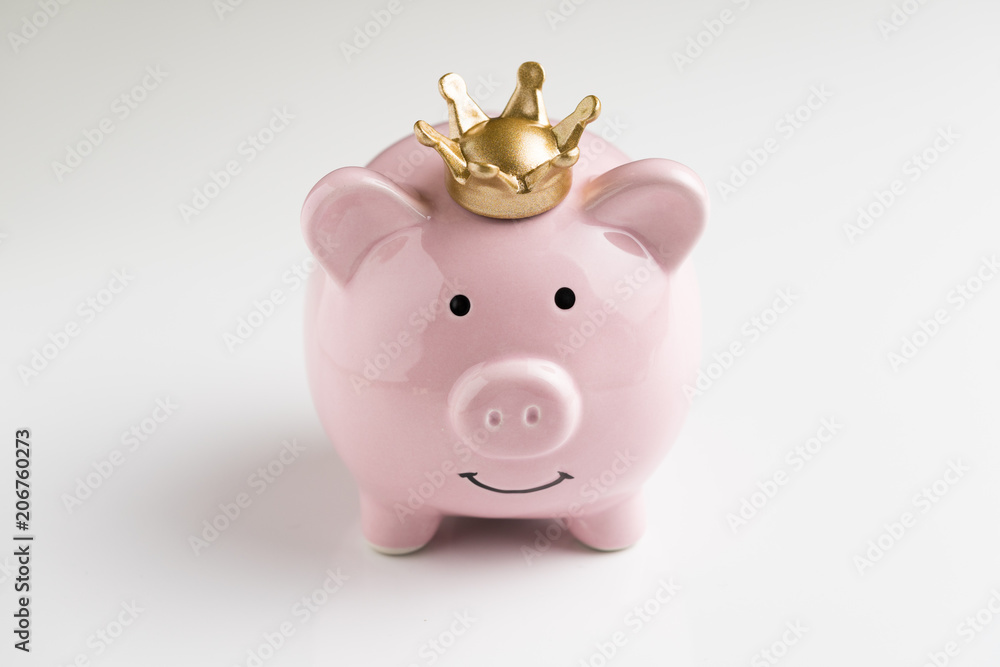 King of money savings concept, financial winner, smiling happy pink ...