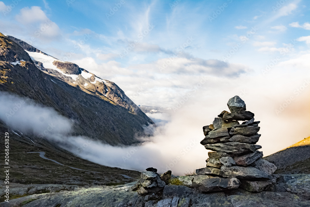Balancing Rocks Scale