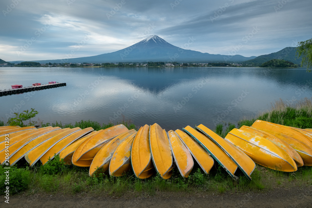 Fuji mountain and fishing boats at Kawaguchiko lake, Japan. Stock Photo ...