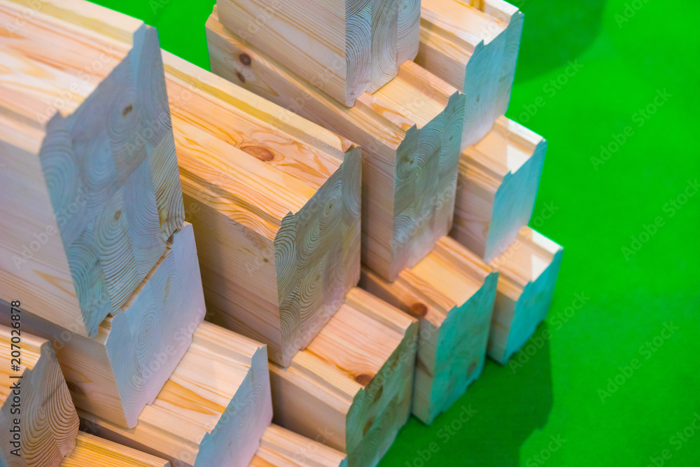 Foto de Glued beams. Samples of wood. Materials for the construction of ...