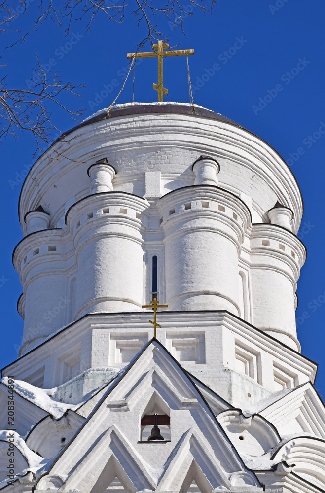 Built in 1530 by Tsar Vasily 3 in honor of the birth of his son John ...