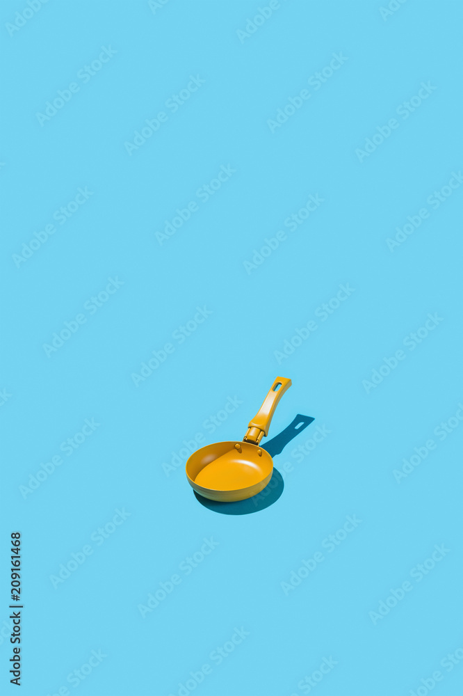 Frying pan/stove Stock Photo | Adobe Stock