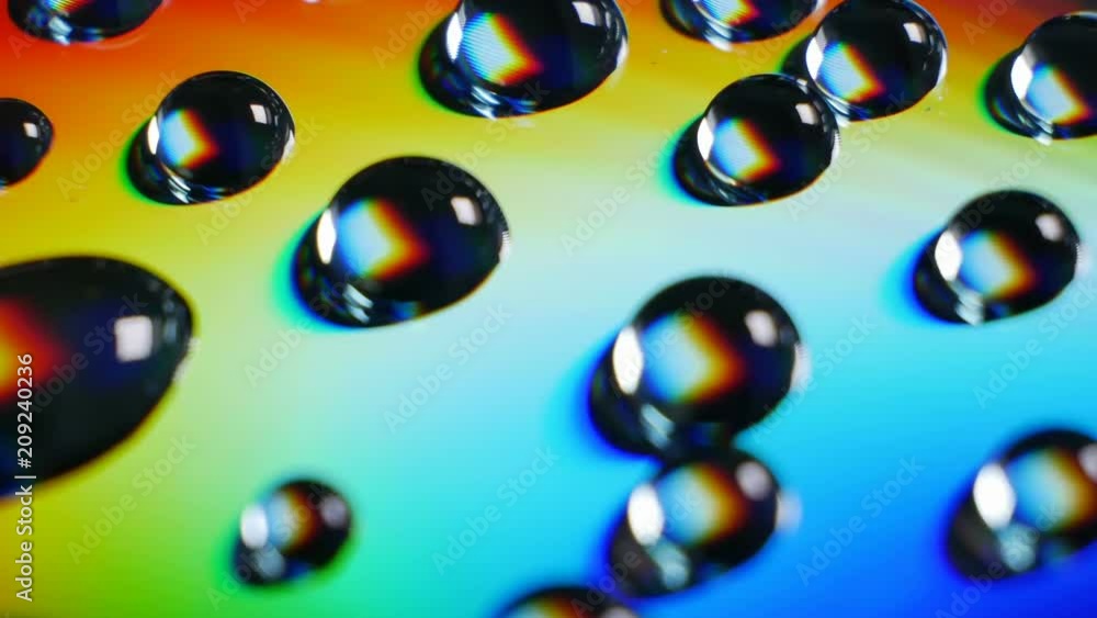 Wonderful world of physics. Interference and diffraction. Water drops ...