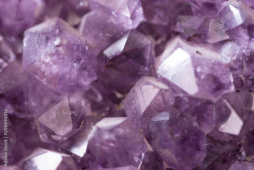 Amatista, piedra semipreciosa. El nombre ‘amatista’ proviene del griego ...