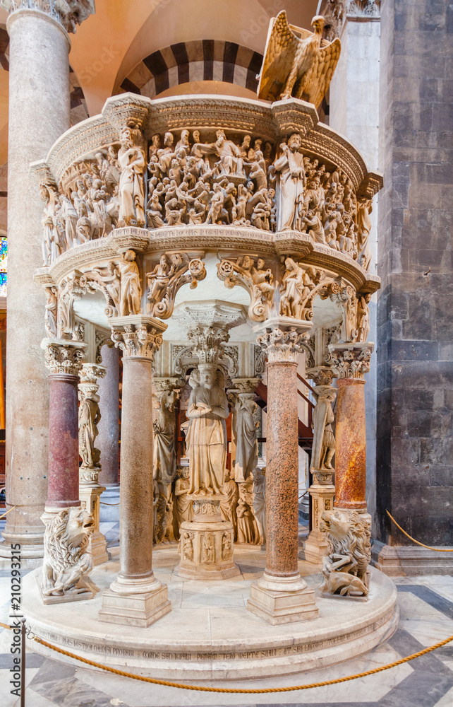 Pulpit by Giovanni Pisano Pisa Cathedral Piazza del Duomo Pisa Tuscany ...