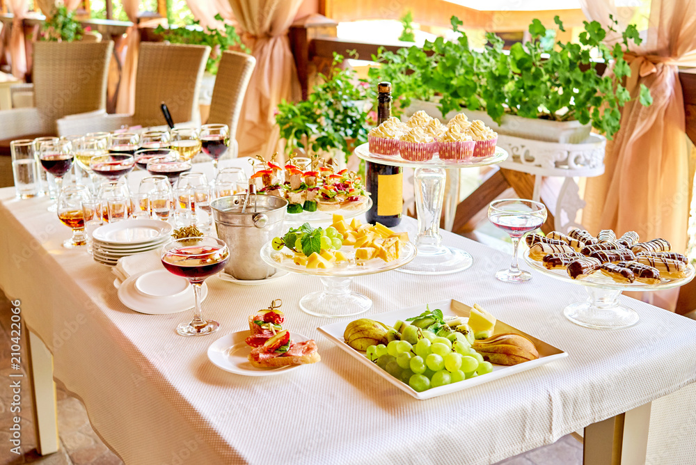 Luxury Buffet Table