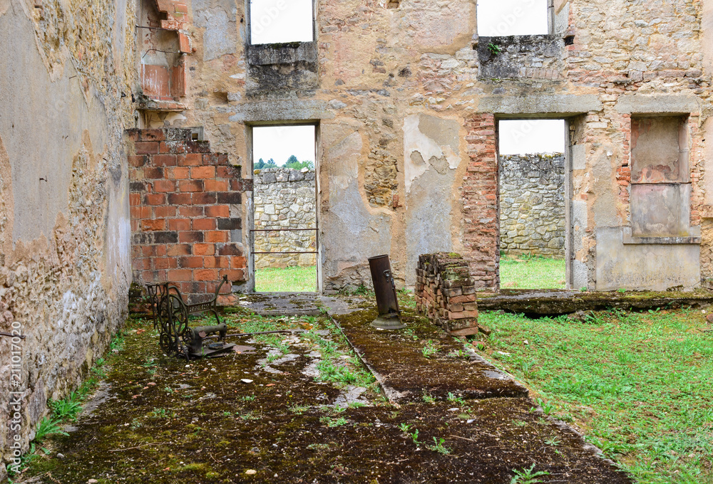 Destroyed building during World War 2 in Oradour sur Glane France Stock ...