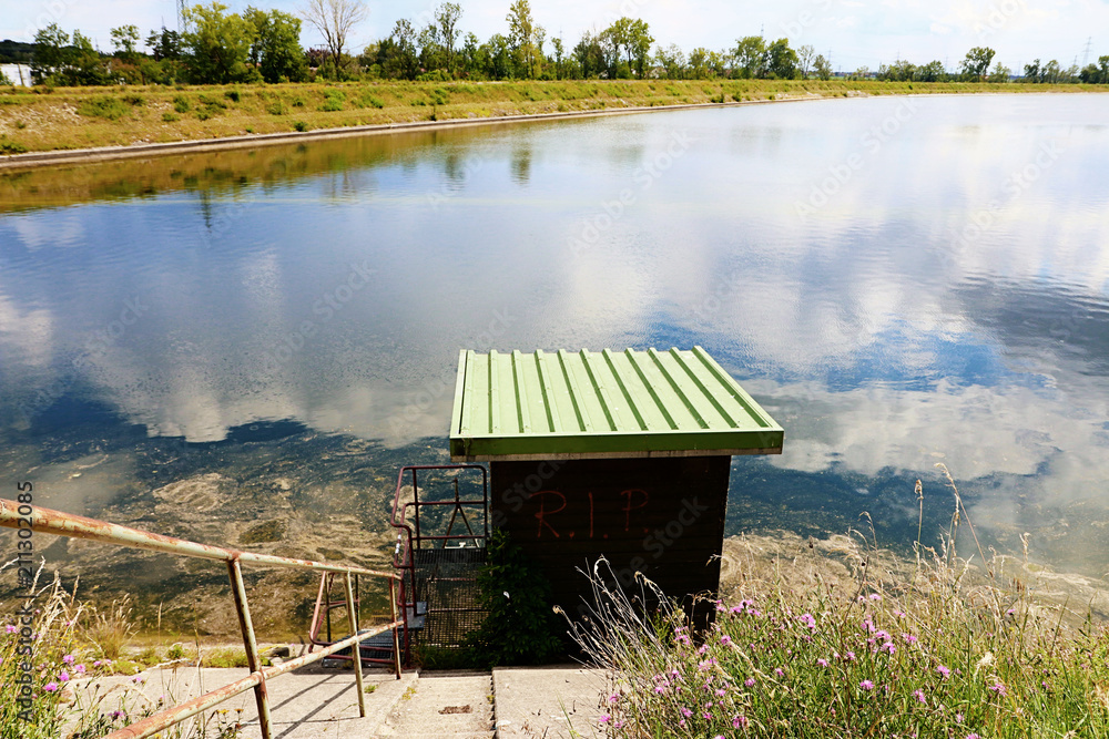 Ismaninger Speichersee, artificial lake near Munich, water reservoir to ...