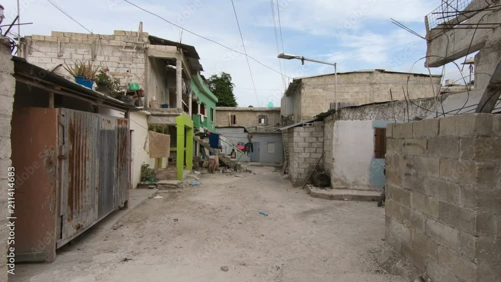 The life of the inhabitants of the Dominican slums from the inside. A ...