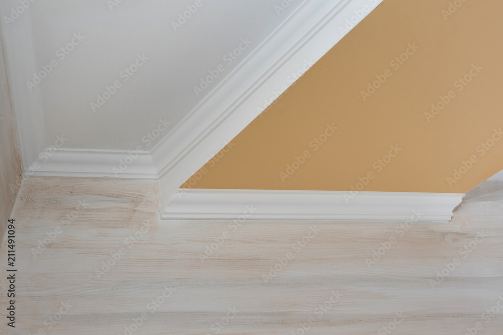 Details of the corner ceiling, ceiling moldings in the interior Stock ...