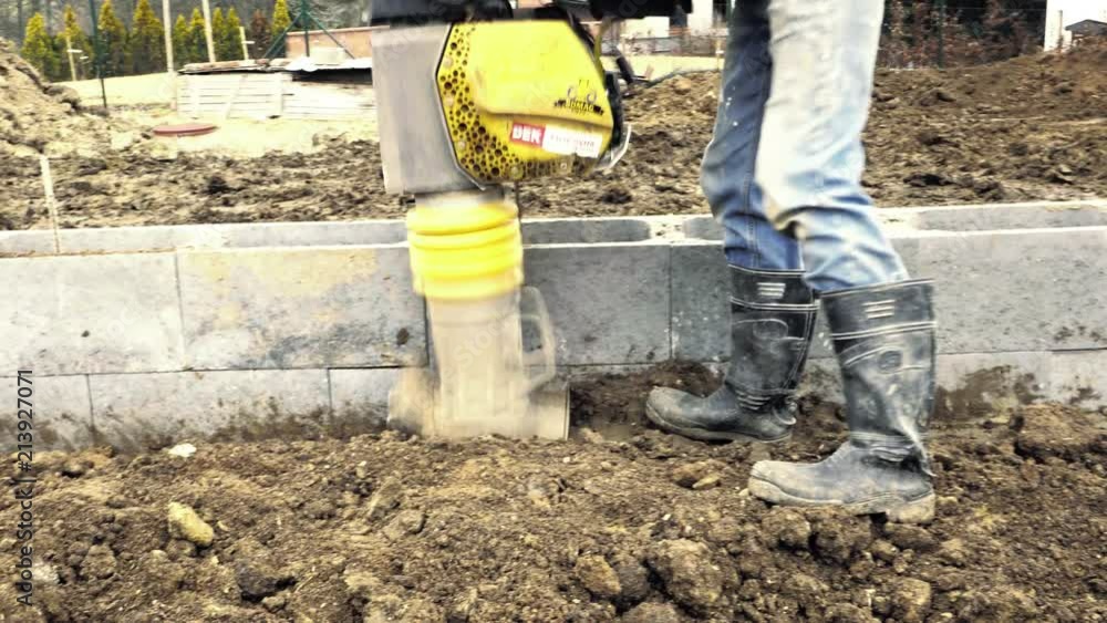 Jumping Jack Compactor, vibratory blower, mechanical jump. Compaction ...