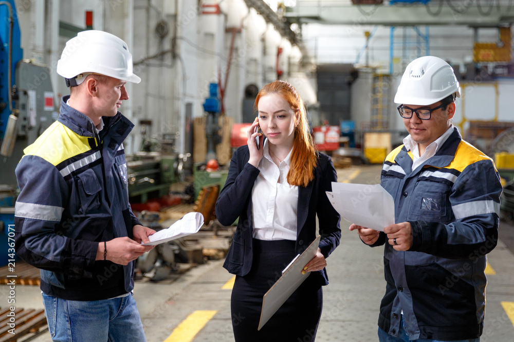 engineering construction teamwork concept : professional engineer work ...