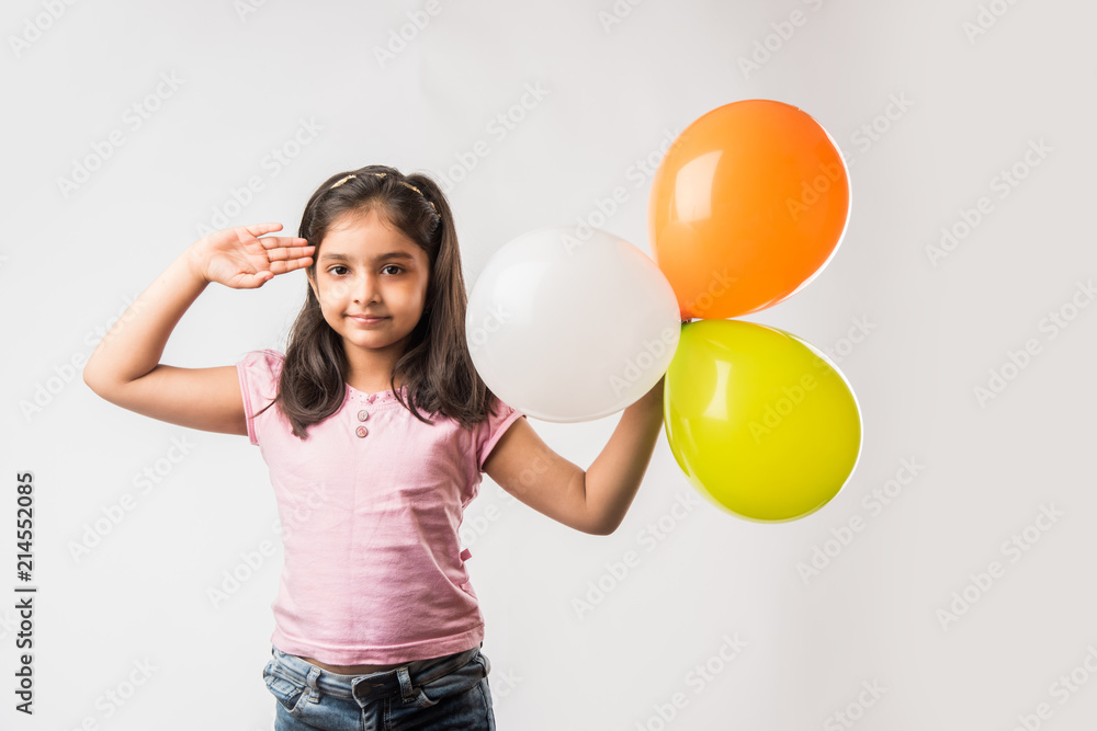 cute little indian girl with tri colour balloons - Saluting national ...