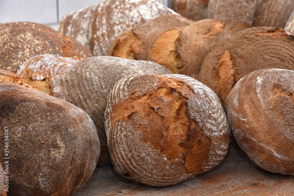 Holzofenbrot; Bauernbrot; farmhouse bread; loaves of bread; Stock Photo ...