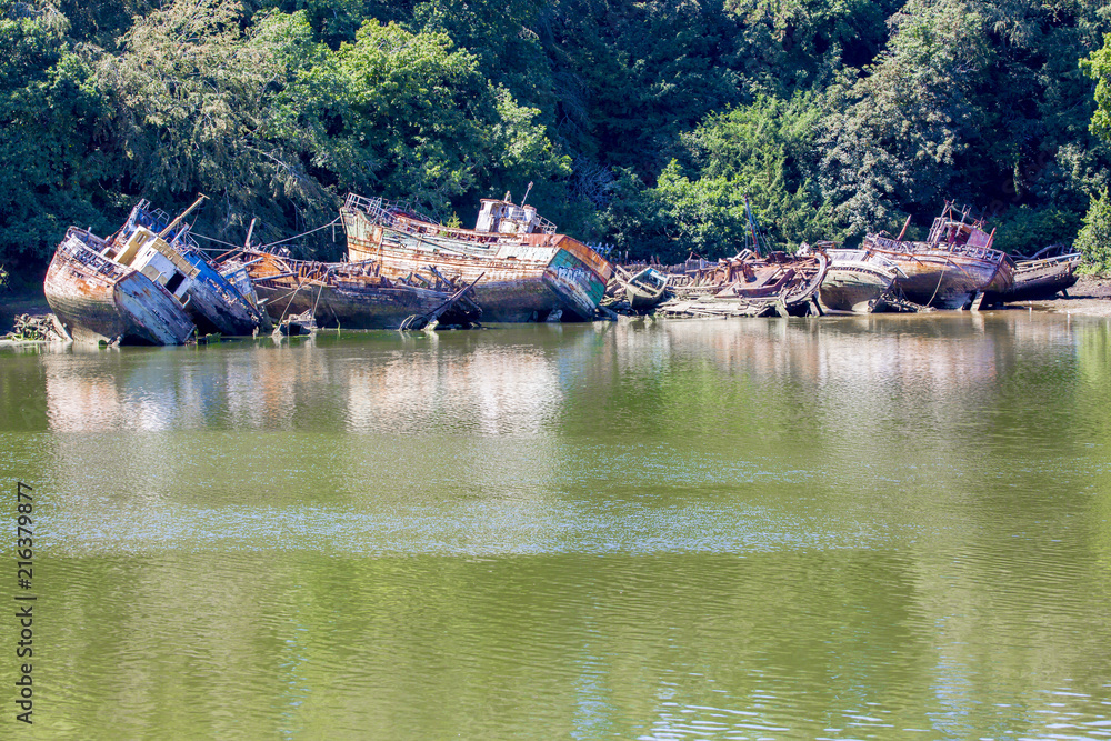 Epaves de bateaux Stock Photo | Adobe Stock