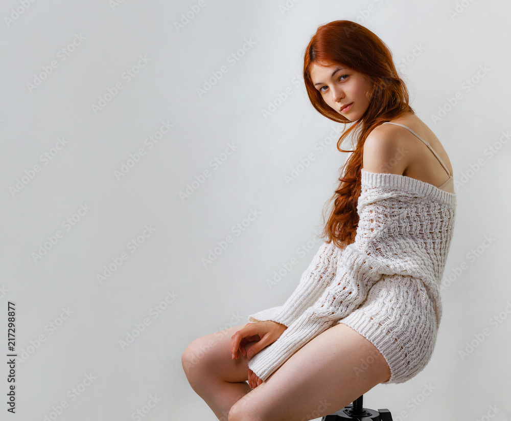 Looking Over The Shoulder Pose