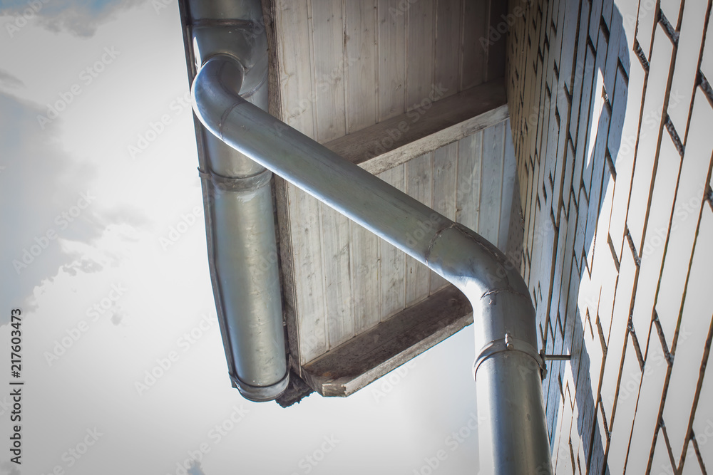 Wasserrinne Haus Stock Photo | Adobe Stock