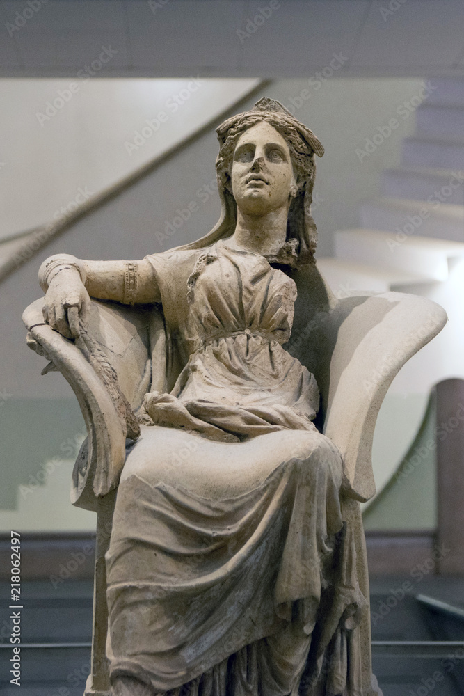 Fotografia do Stock: Ancient statue of Roman woman in the the public ...