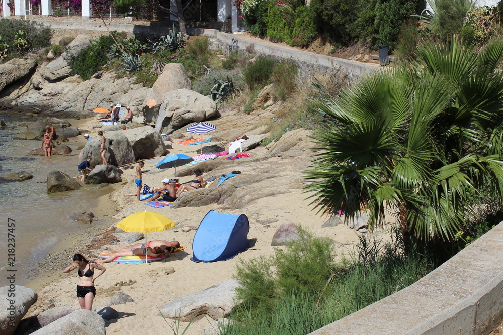 vue de la côte ou front de mer de Roses Espagne Stock Photo | Adobe Stock