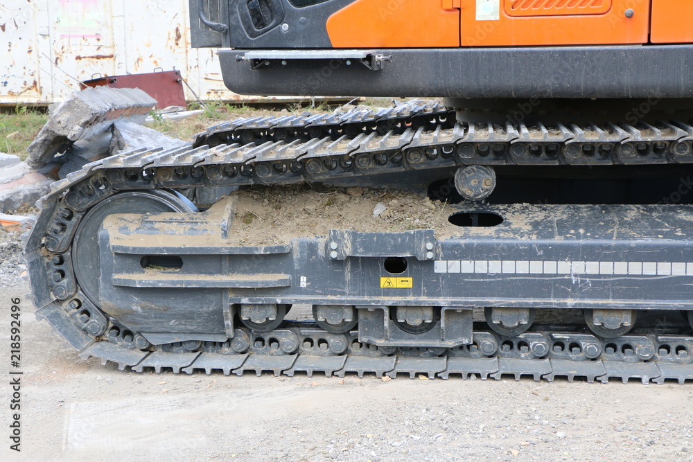 Raupenfahrzeug, Kettenfahrzeug, Geländefahrzeug, Raupenbagger an einer ...