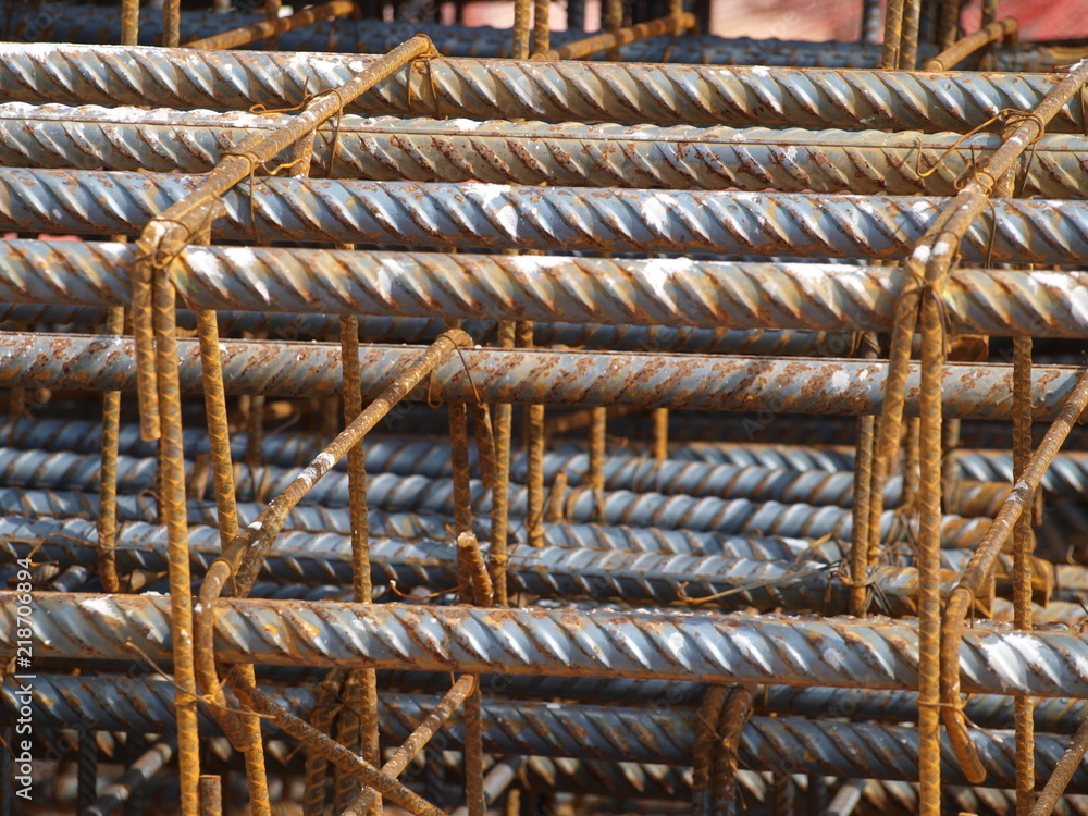Foto de Rebar cages all tied and ready to be placed into forms for ...