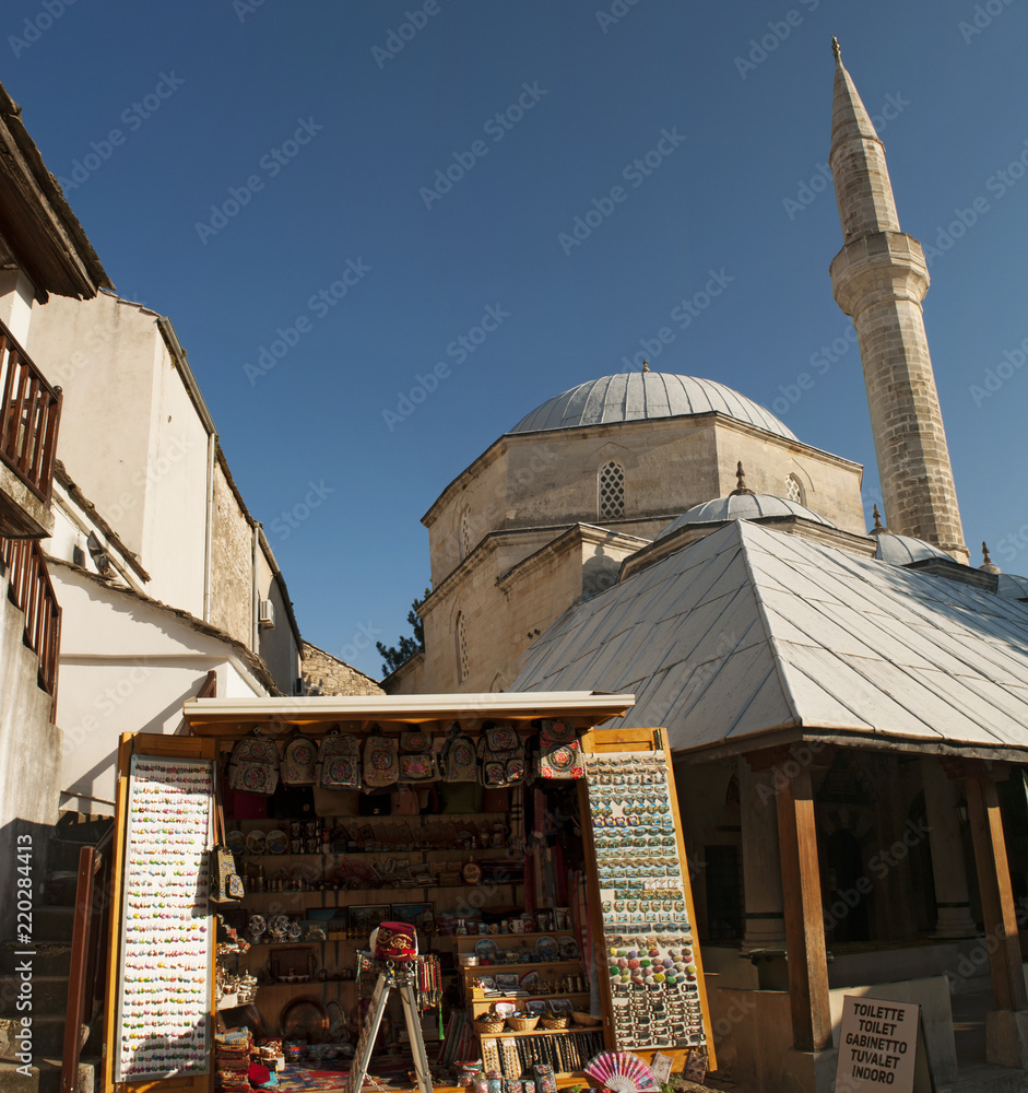 Bosnia: la moschea Koshi Mehmed Pasha, la seconda moschea più grande di ...