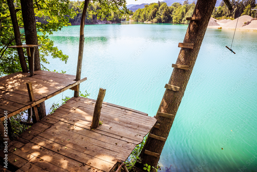 Holzplattform, See und Schaukel im Wald, Sommer Stock Photo | Adobe Stock