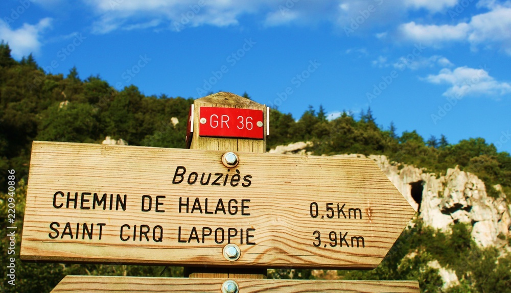 Panneaux de signalisation Grande Randonnée Stock Photo | Adobe Stock