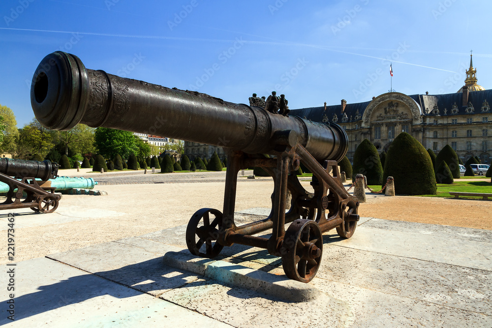 Prussian Cannon founded by Johann Jacobi in 1700 at Les Invalides in ...