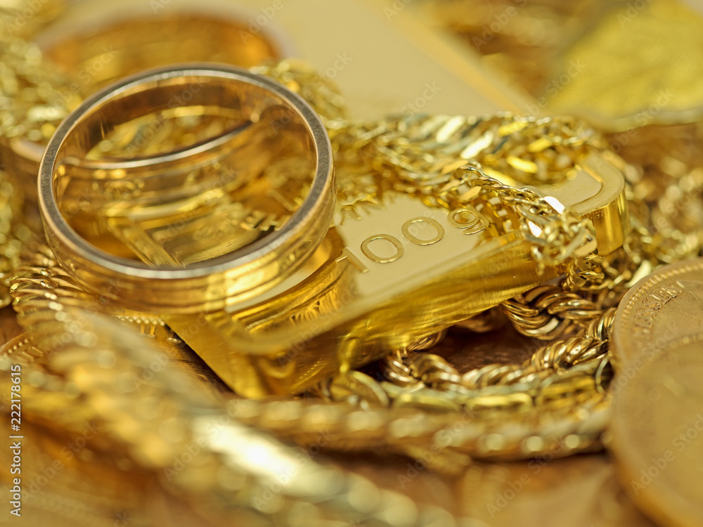 Gold als Geldanlage Stock-Foto | Adobe Stock