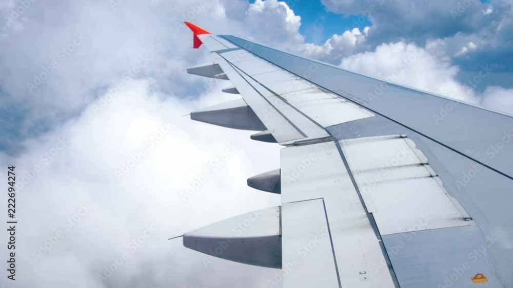 4k video through illuminator on shaking airplane wing got in turbulence ...