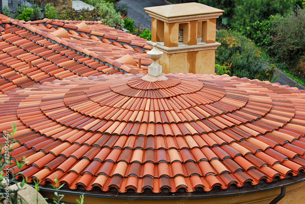 A red tiled roof over a round building in Palos Verdes Estates ...