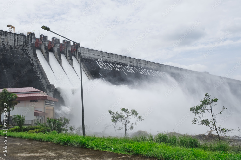 Dam and spillways (Khun Dan Prakan Chon Dam), NAKHONNAYOK, THAILAND ...